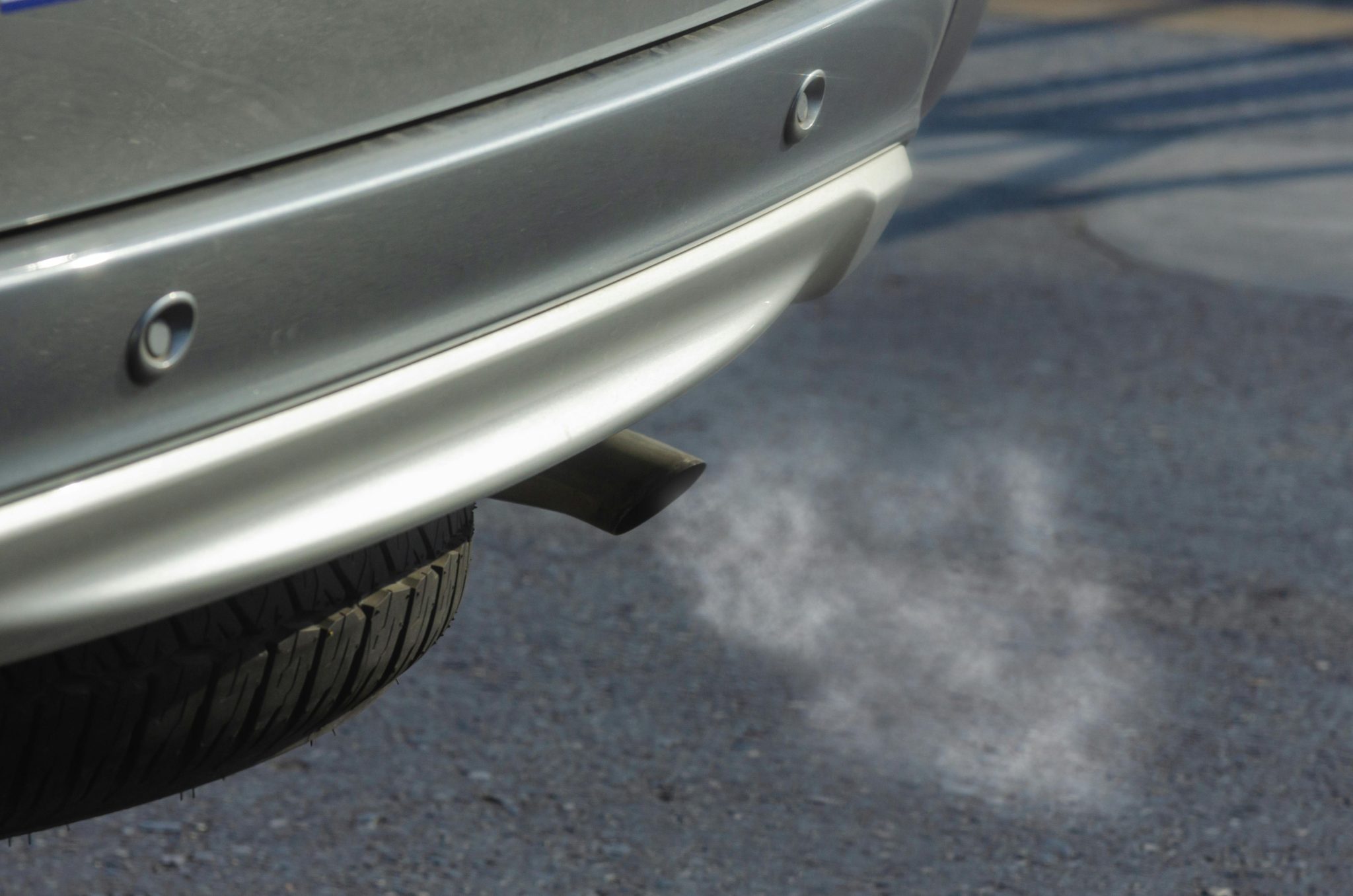 White Smoke from Exhaust: Causes & Fixes Explained - Garage Know How